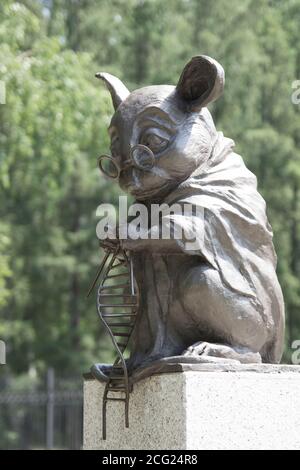 Monument to the laboratory mouse is a sculpture in the city of ...