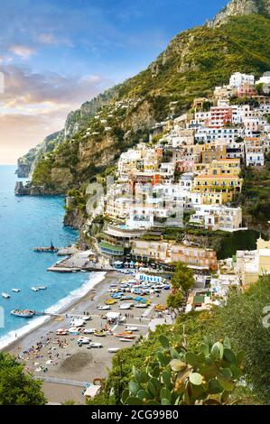 A daytime view of the Amalfi coast Stock Photo - Alamy
