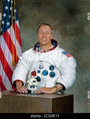 Portrait - Astronaut John L. Swigert, Jr Stock Photo - Alamy