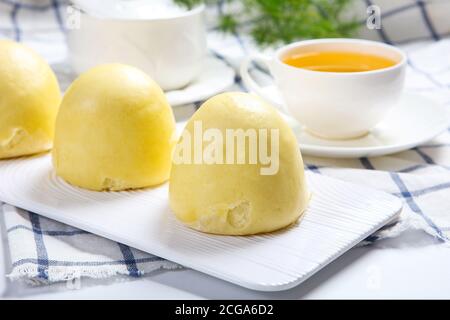 A small amount of steamed corn Stock Photo - Alamy