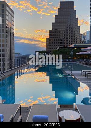Pool deck at Austin Marriott Downtown Stock Photo - Alamy