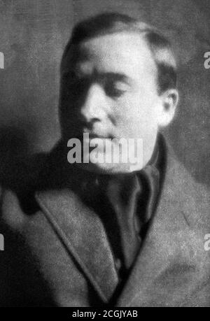 Max Weber (1881-1961), portrait of the American cubist painter by ...