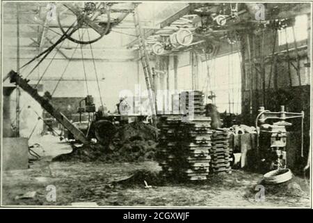 Scrap metal before used in steel mill Stock Photo - Alamy