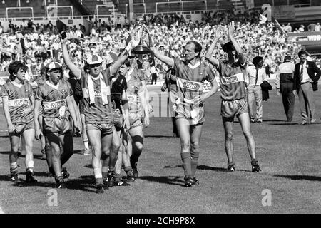 Wigan Athletic captain Colin Methven (l) holding the Freight Rover ...