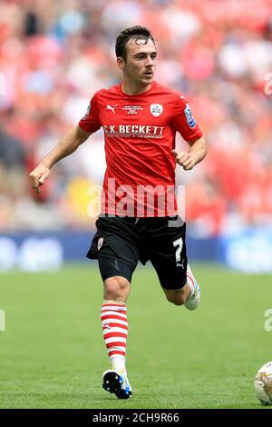 Josh Scowen, Barnsley Stock Photo - Alamy