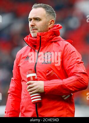 Manchester United Masseur Andy Caveney Stock Photo - Alamy