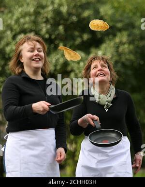 Food consultants Helen Woods (left) and Maureen Porteous demonstrating ...