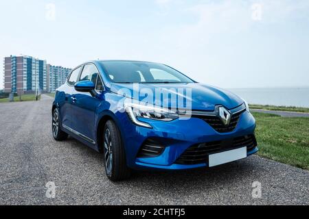 2019 Renault Clio in the color bleu iron rqh Stock Photo - Alamy