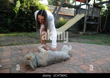 September 18, 2019, Los Angeles, CA, USA: LOS ANGELES - SEP 18: Chelsea ...