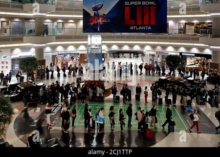 Main Security Checkpoint at Atlanta International Airport in Atlanta ...