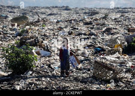 DUMP - ANTANANARIVO - MADAGASCAR - AFRICA Stock Photo - Alamy