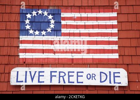 new hampshire live free or die us state license plate Stock Photo - Alamy