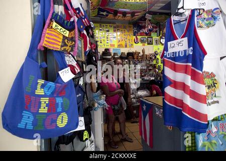 PUERTO RICO, SOUVENIR STAND Stock Photo - Alamy