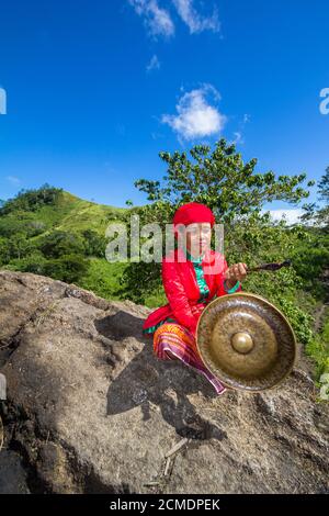 Tribespeople in Maguindanao at Mt Firis to perform a ritual on the ...