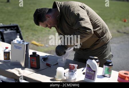 FBI Special Agent Bomb Technician James Elliott instructs Air Force and ...