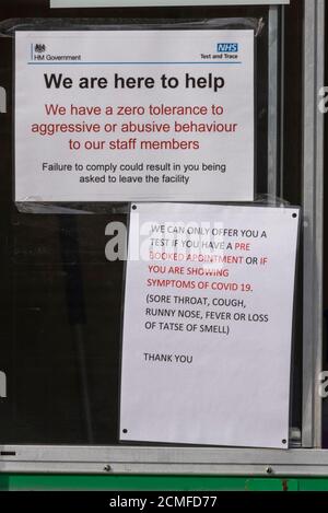 NHS zero tolerance sign Stock Photo - Alamy