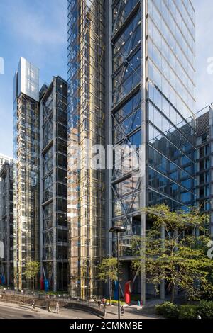 Reflection of London Wall 88 in the building on Staining Lane from the ...
