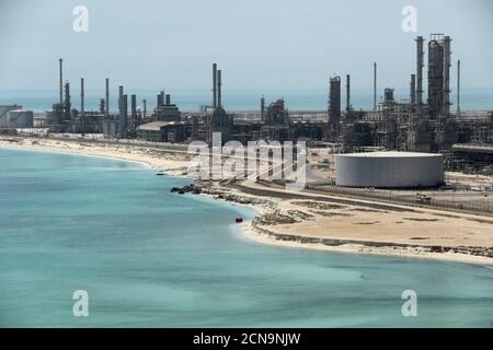 Ras Tanura Saudi Arabia Terminal - Aramco Tank Farm & Loading ...