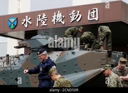 SASEBO, JAPAN - APRIL 7 : Soldiers of Japanese Ground Self-Defense ...