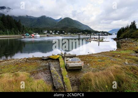 Klemtu, First Nations Kitasoo Xai Xais community, Swindle Island, Great ...