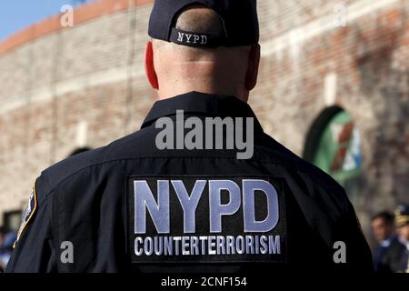 NYPD unit Anti-terrorism counterterrorism Police officers carrying ...