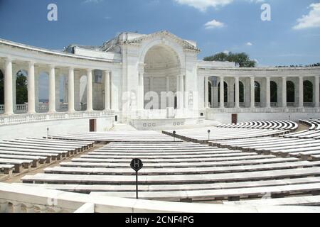 The exterior colonnade of the Memorial Amphitheater in Arlington ...
