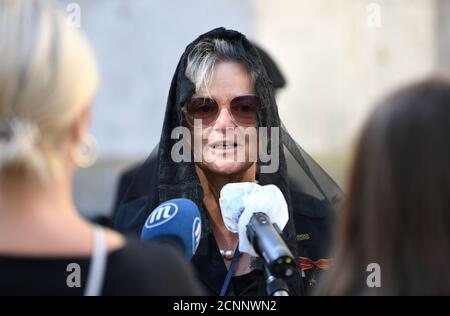 Thurn und Taxis, Gloria Princess von, * 23.2.1960, German entrepreneur ...