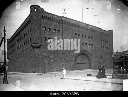 The First Regiment Armory, Michigan Avenue, Chicago, Illinois, USA ...