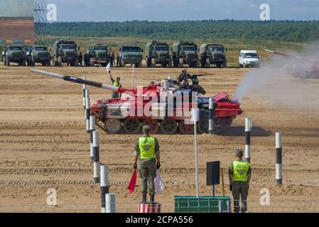 ALABINO, RUSSIA - AUGUST 25, 2020: Russian 9S36 missile guidance radar ...