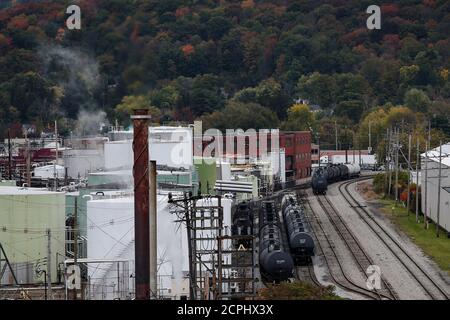 Bradford, Pennsylvania - The American Refining Group oil refinery ...