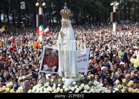 Our lady of Fatima (1917 appearance of the Virgin Mary in Fatima ...