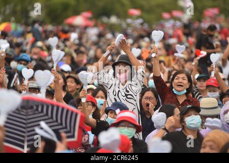 Anti-government protesters chant slogans during ongoing protests in ...