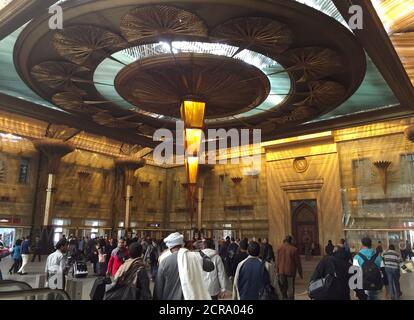 EGYPT, Cairo, Ramses central railway station / ÄGYPTEN, Kairo, Ramses ...