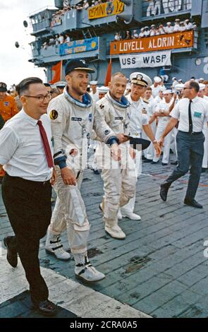 Gemini 12 prime crew (Aldrin and Lovell Stock Photo - Alamy