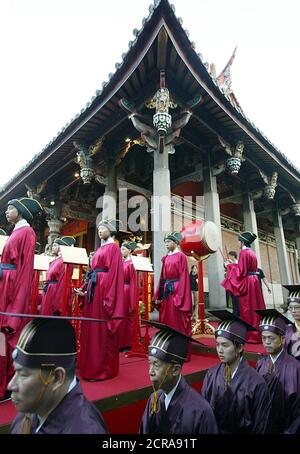 Confucius birthday ceremony Stock Photo - Alamy