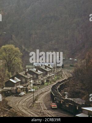 OLD COAL COMPANY TOWN OF RED ASH, VIRGINIA, NEAR RICHARDS IN TAZEWELL ...