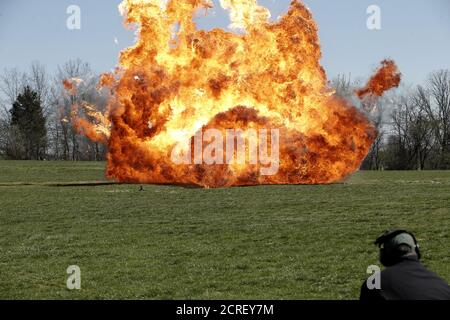 FBI Special Agent Bomb Technician James Elliott instructs Air Force and ...