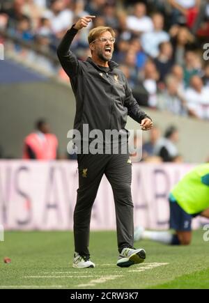 JURGEN KLOPP LIVERPOOL FC MANAGER LIVERPOOL FC MANAGER HULL ENGLAND 04 ...