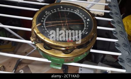WW2 RAF BRASS COMPASS TYPE P4A LANCASTER BOMBER ROYAL AIR FORCE Stock ...
