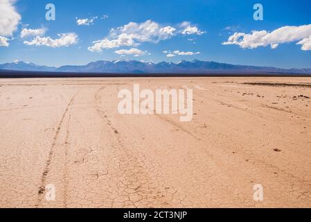 The Barreal Blanco or Pampa del Leoncito, a dry lakebed, viewed from El ...
