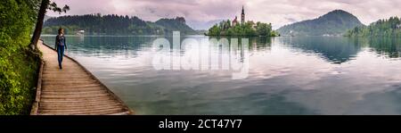 walking path around Lake Bled, Slovenia Stock Photo - Alamy