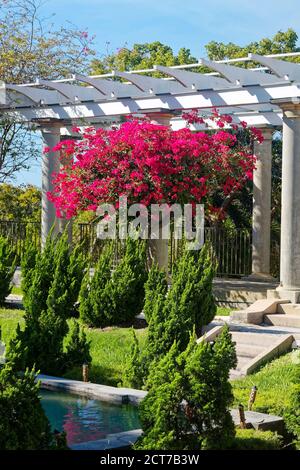 Sunken Garden and Pergola at historic Spanish Point museum and ...