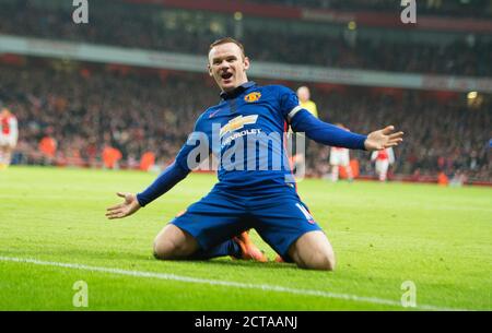 Wayne Rooney celebrates scoring. Arsenal v Manchester United Picture ...