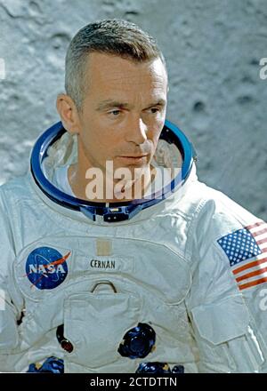 The prime crew of the Apollo 8 lunar orbit mission. L to R, are James A ...