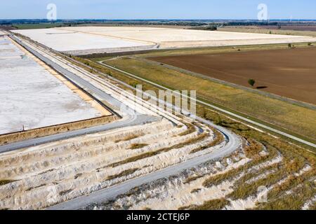 Latdorf, Germany. 17th Sep, 2020. The lime ponds near Bernburg. The ...