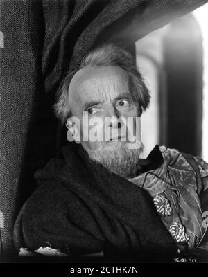 HARCOURT WILLIAMS as the First Player and LAURENCE OLIVIER as HAMLET ...