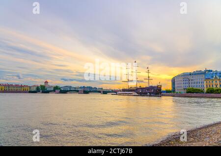 wooden sailboat mast on blue sky Stock Photo - Alamy
