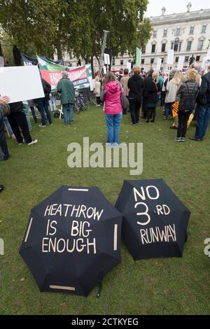 Heathrow third runway Stock Photo - Alamy