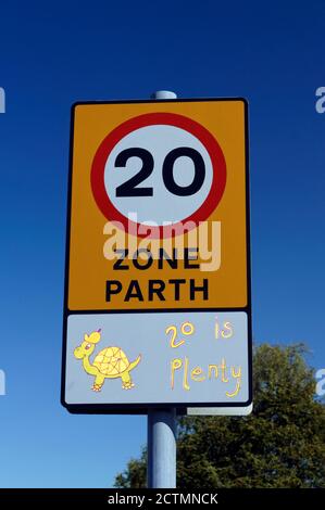 20 MPH zone sign Stock Photo - Alamy