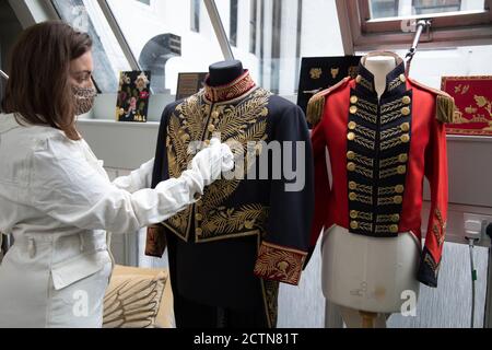 Members of Her Majesty's Body Guard of the Honourable Corps of ...